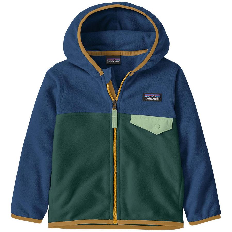 What To Wear When Skiing or Snowboarding