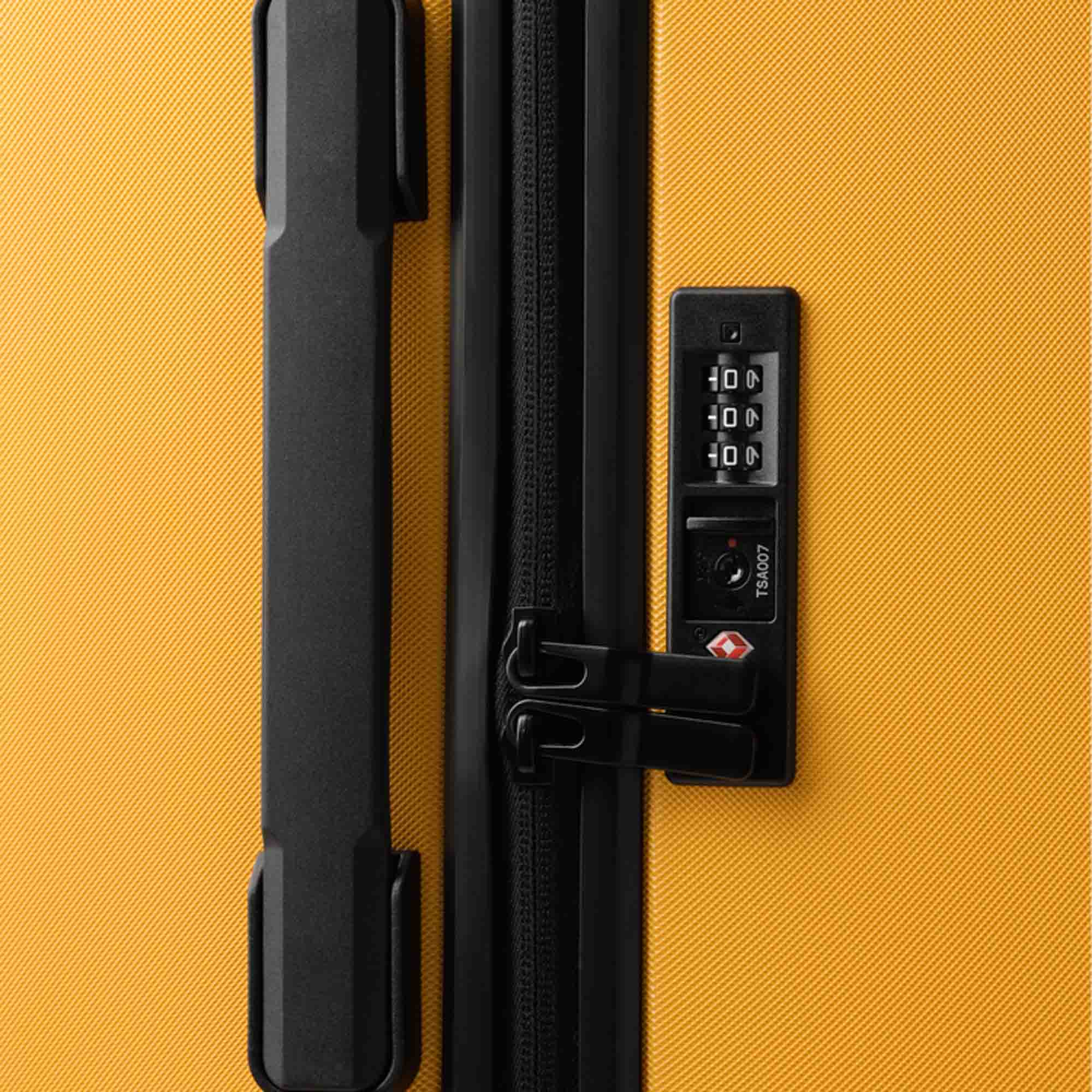 Db Ramverk Check-In Luggage Medium 70 Luggage | Absolute-Snow