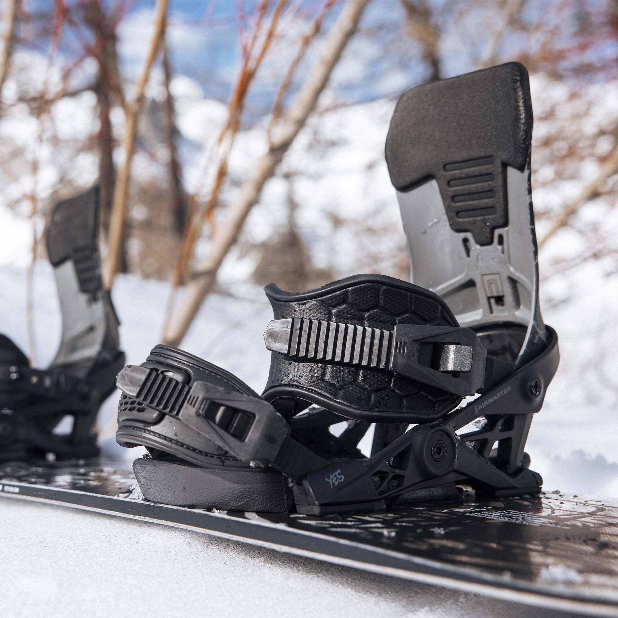 Yes Airmaster Snowboard Bindings 2025 | Absolute-Snow