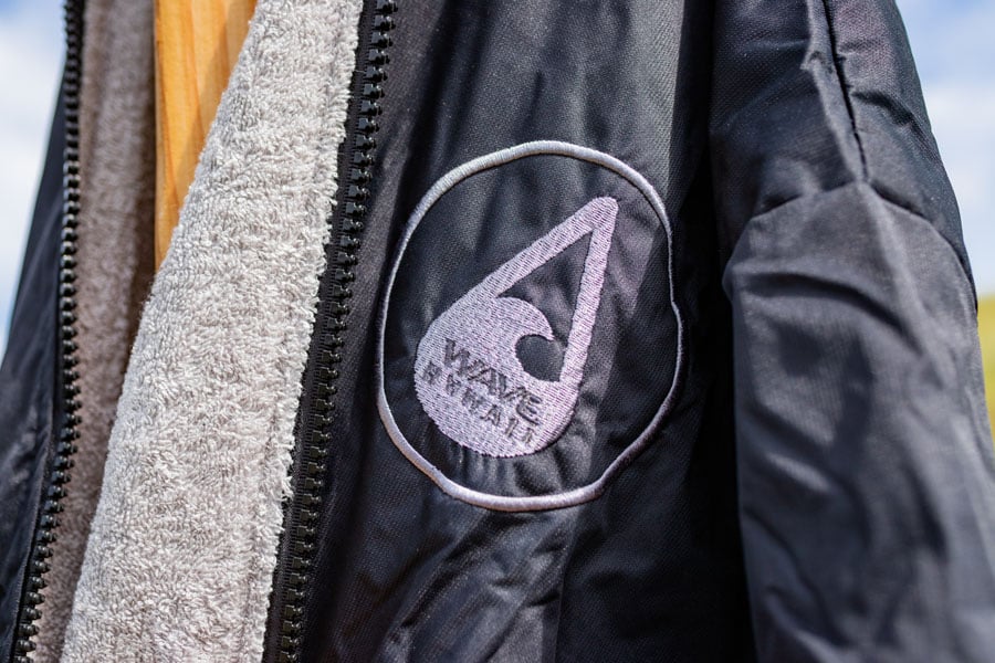 WaveHawaii Storm Poncho Changing Robes | Absolute-Snow